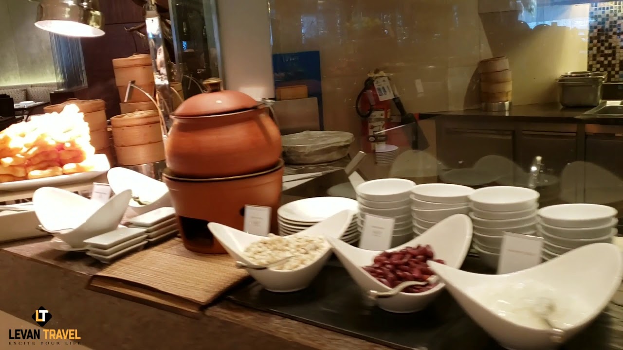 The buffet breakfast at InterContinental Bangkok - YouTube
