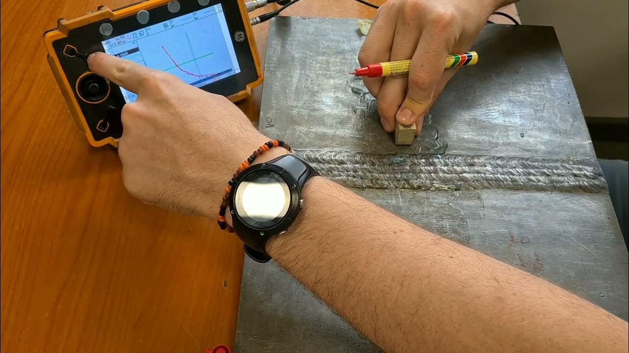 Finding and identifying a crack with ultrasonic testing A-scan ...