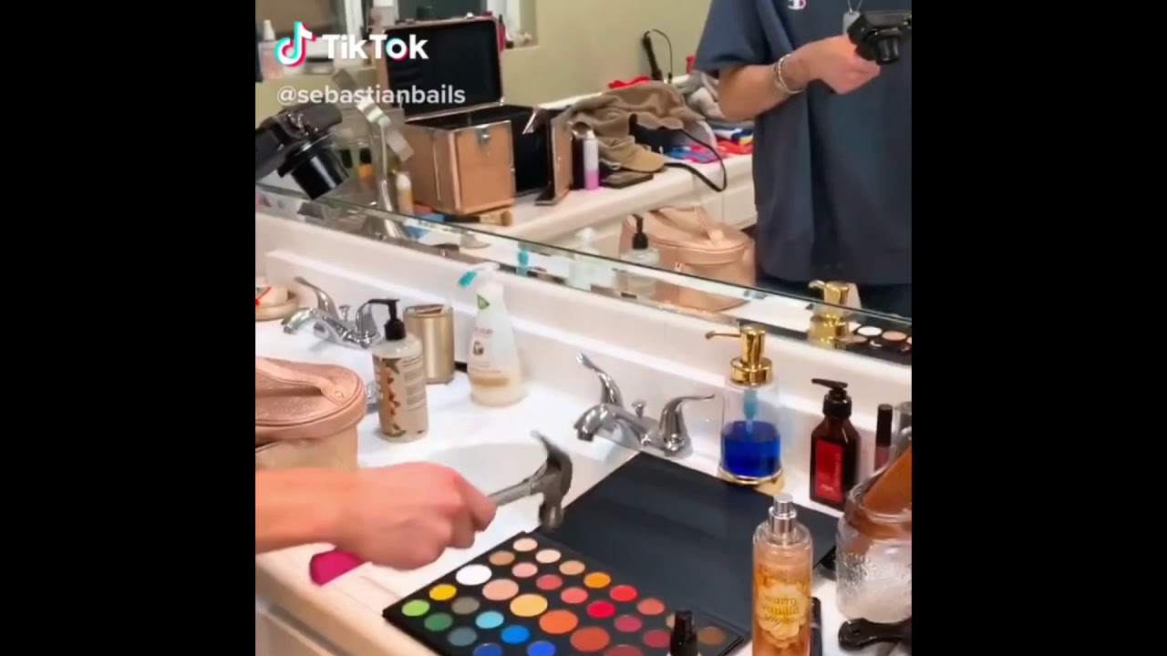 SEBASTIAN BALLS DESTROYS JAMES CHARLES'S PALLETE #tea #recomended #wtf ...