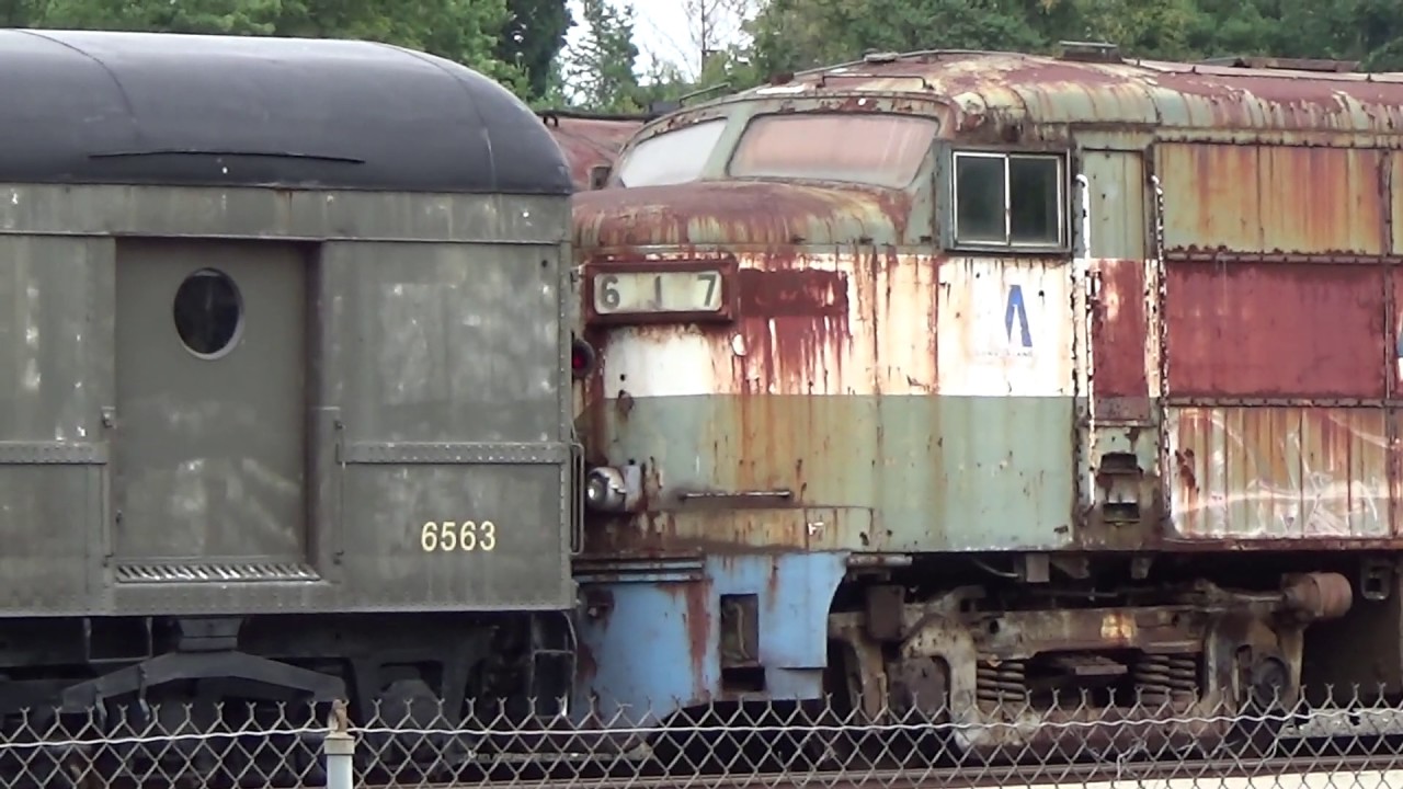 LIRR - Engine 617 Rusting Away in Danbury - YouTube