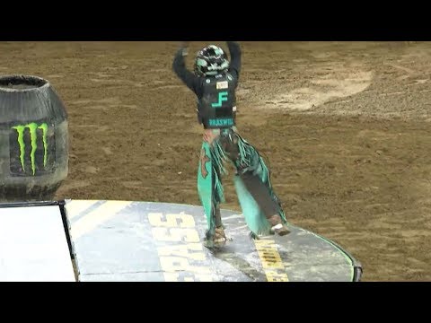 Mini Bull Riders: All the Action from the New York City Championship ...