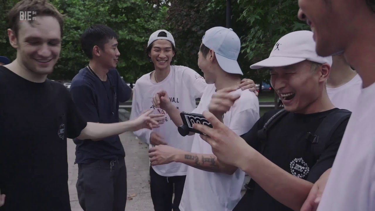 滑手日记DAN LEUNG 去上海的 LP 玩会儿滑板 再跟他做段 Beats - YouTube