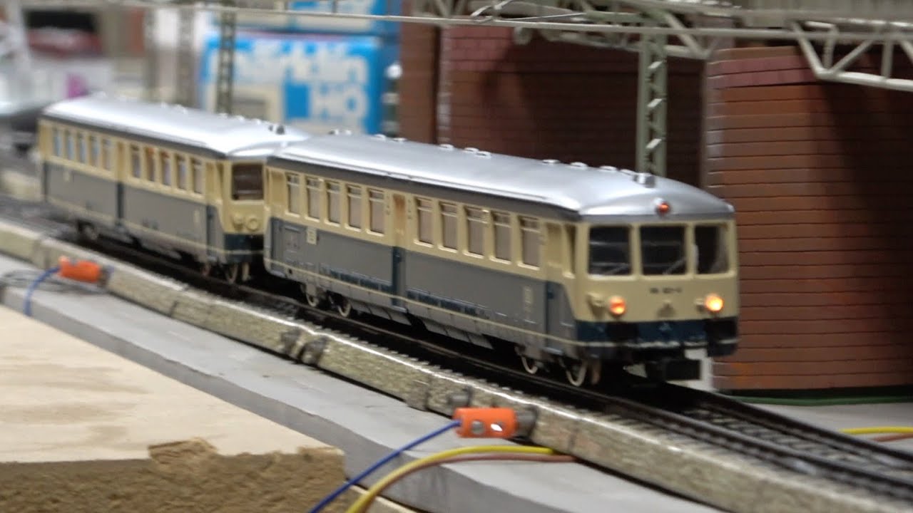 MÄRKLIN 3028/4028 (DB BR 515 Railbus) - trial run - YouTube