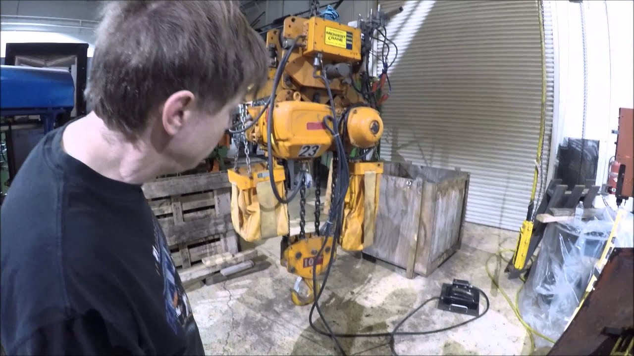 Beebe Bros. 10 Ton Hoist - YouTube