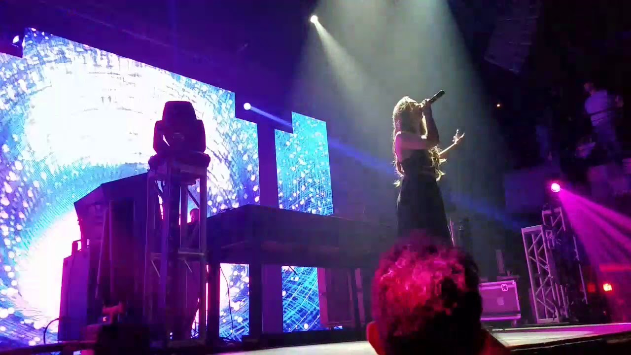 Hailene singing live -- Amazing - YouTube