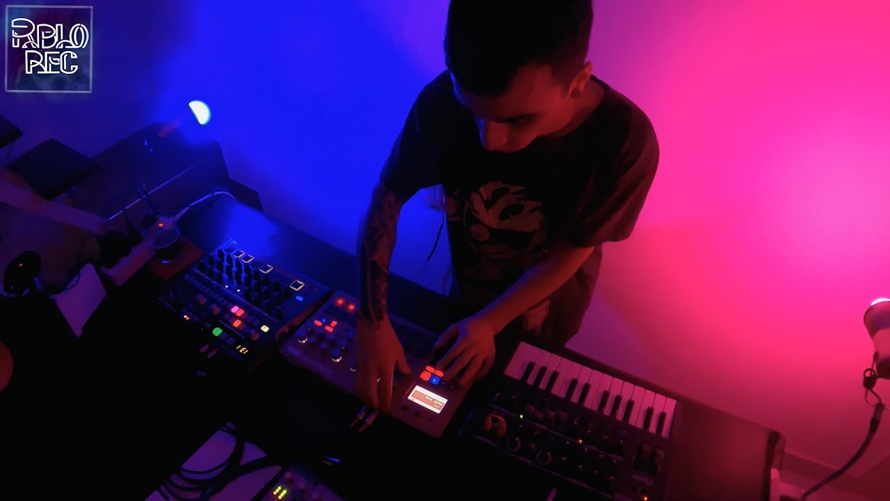 Live set techno machines Pablo Rec - Home Studio 1/3 #003 - YouTube