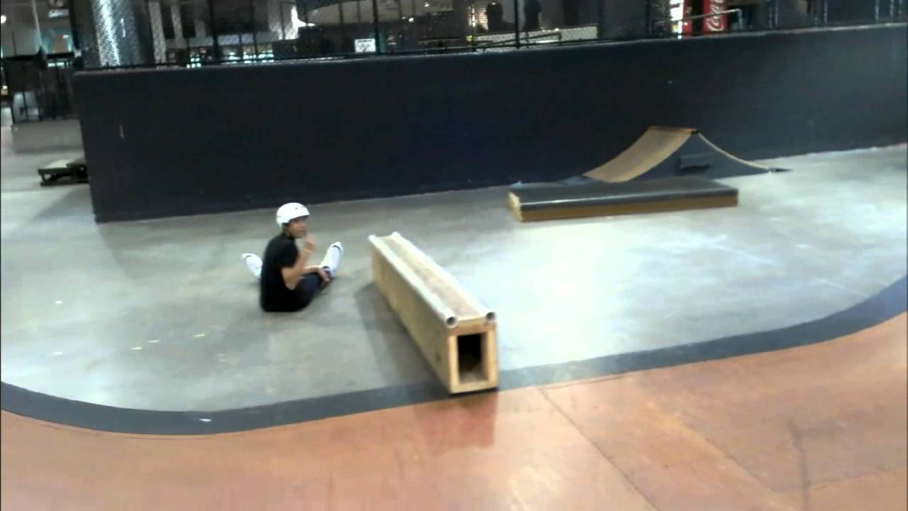 Funny inline skating falls - RDrolling - YouTube