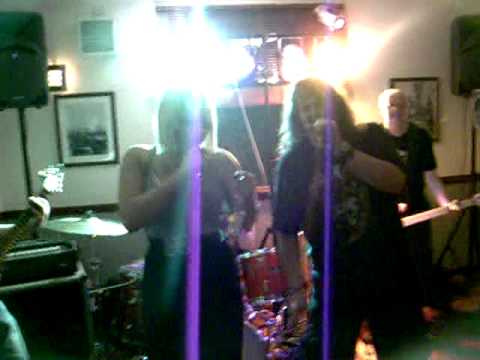 Central Bar in Banff with Fubar - YouTube