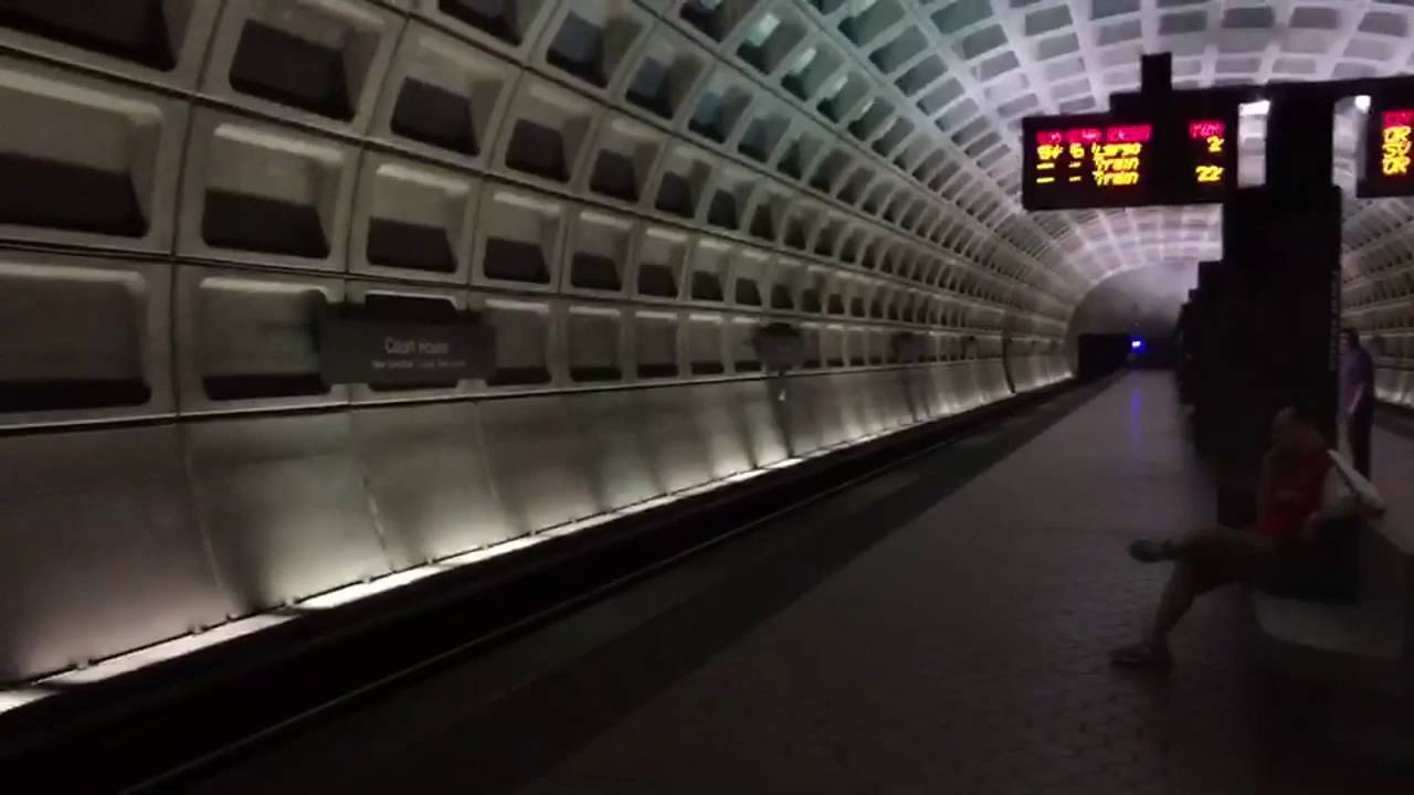 DC Metro- Departing from Court House - YouTube
