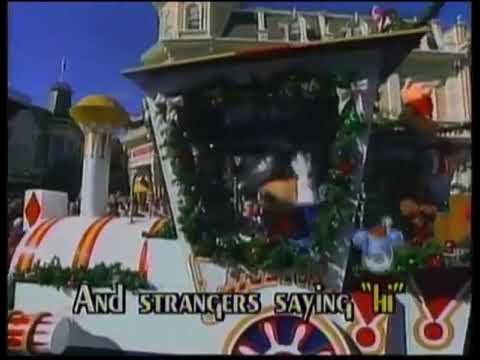 Disney Sing Along Song Here Come Santa - YouTube