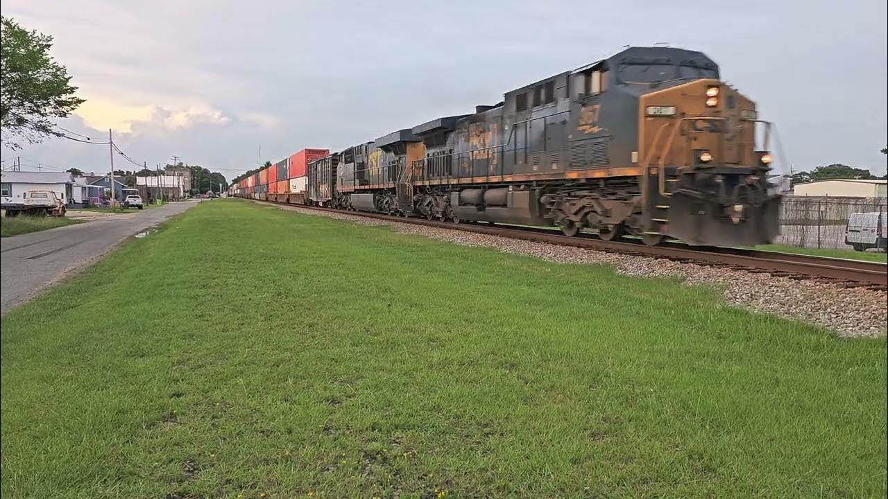 CSX I031-14 AC44CW & ES40DC with the Hammer Down and a good K5LA Horn - YouTube