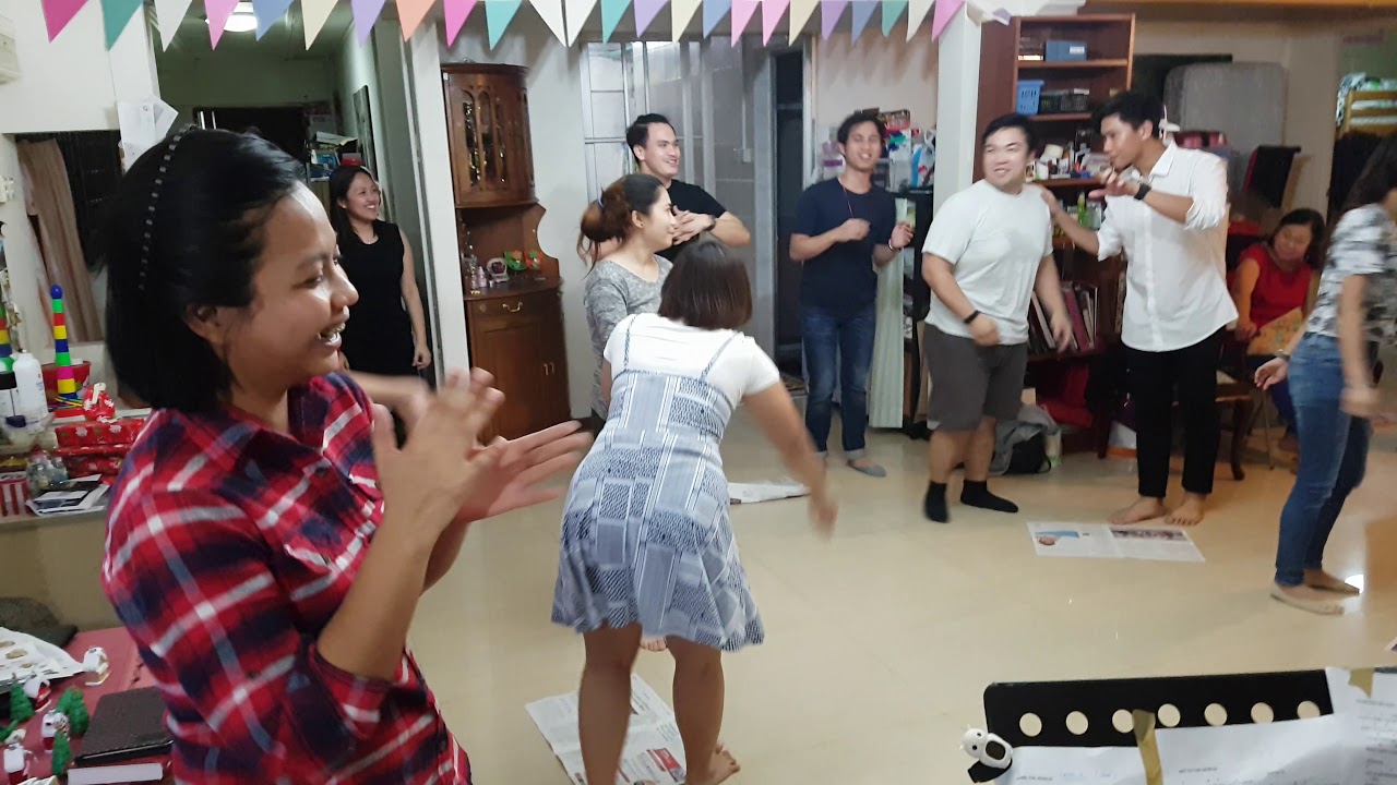 Newspaper Dance HEBRON - YouTube