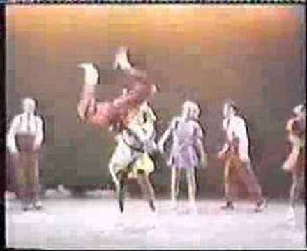 dance - YouTube