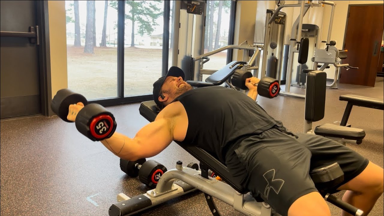 Bodybuilding Vlog #3 - Cutting Phase, Upper Body - YouTube