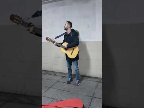 Muhteşem bir ses bayıldım ❤❤❤❤❤