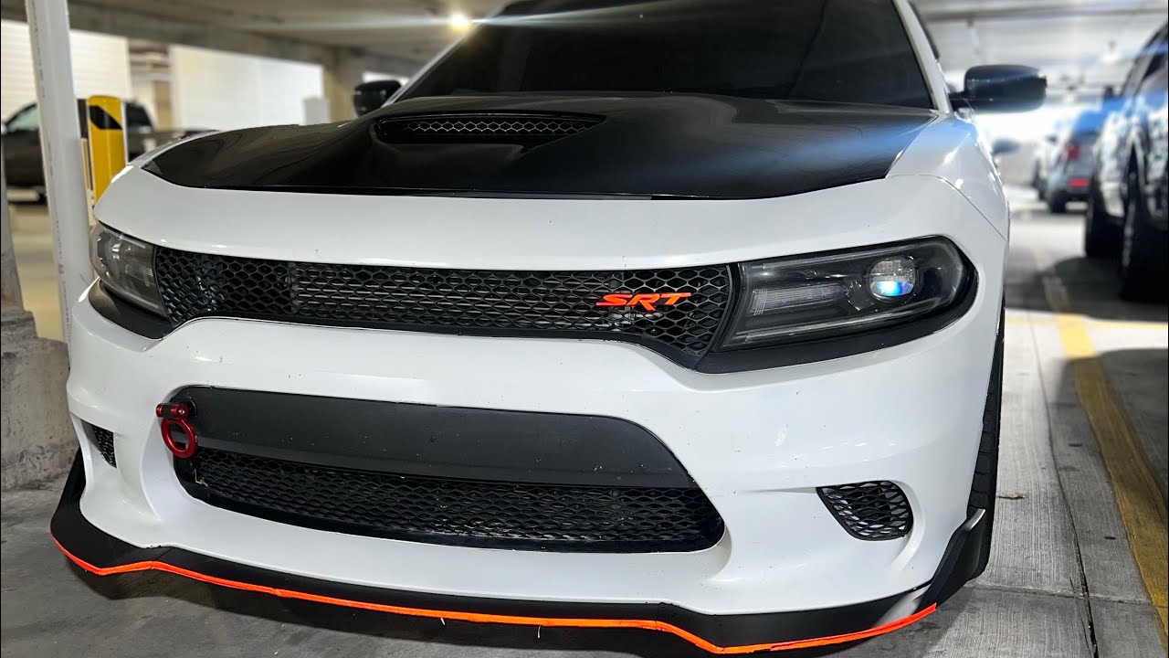 White SRT 392 - YouTube