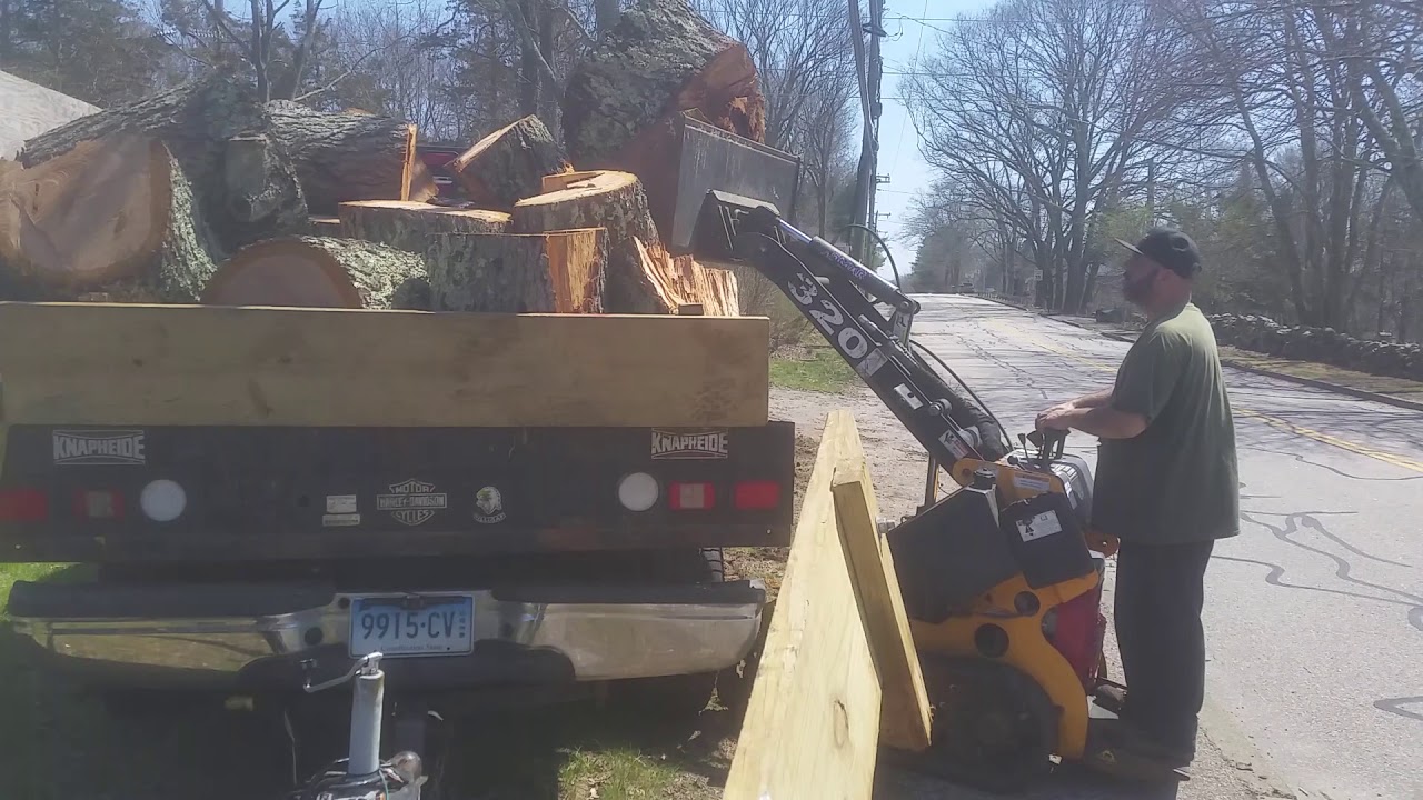 Boxer 320 Loading Logs part 2 - YouTube