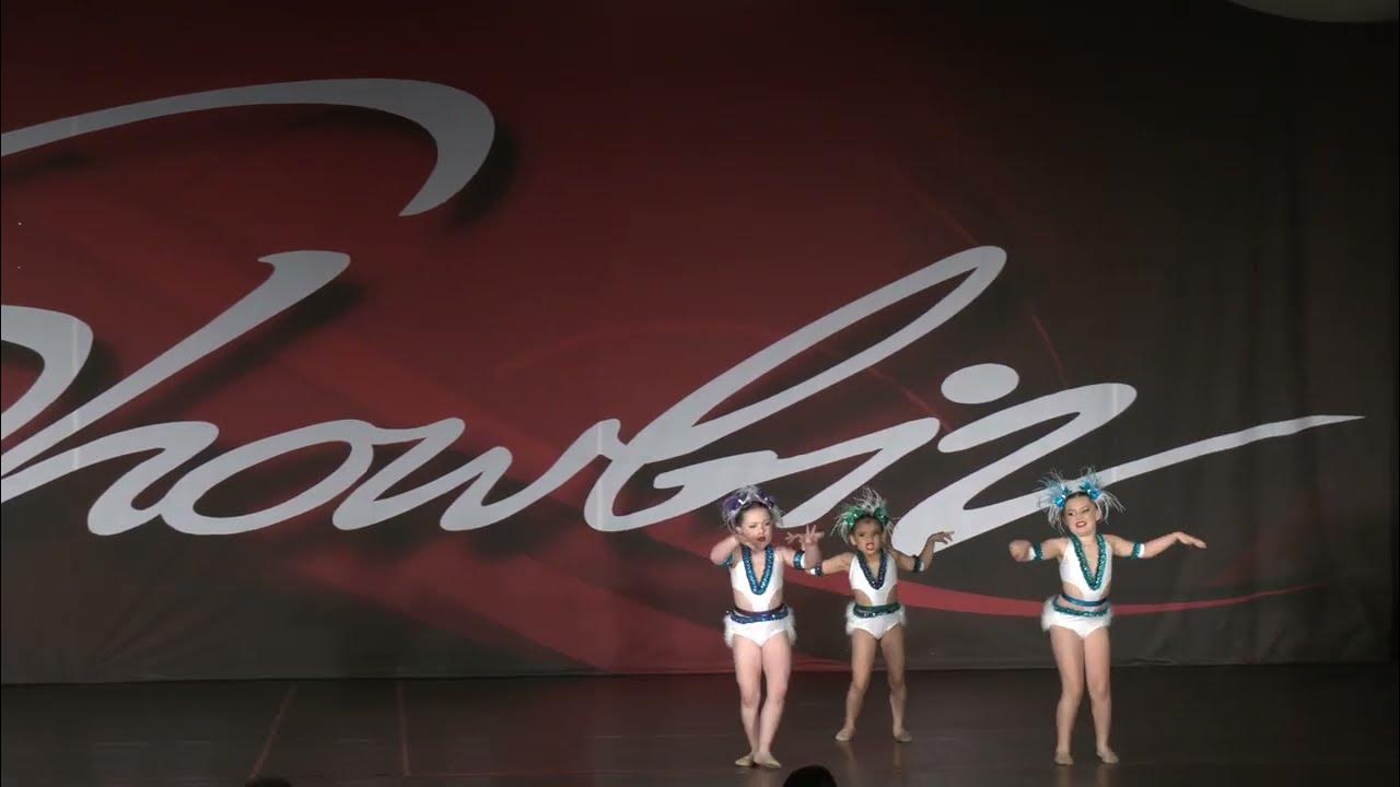 Dance Precisions - Shake Your Tailfeather - YouTube
