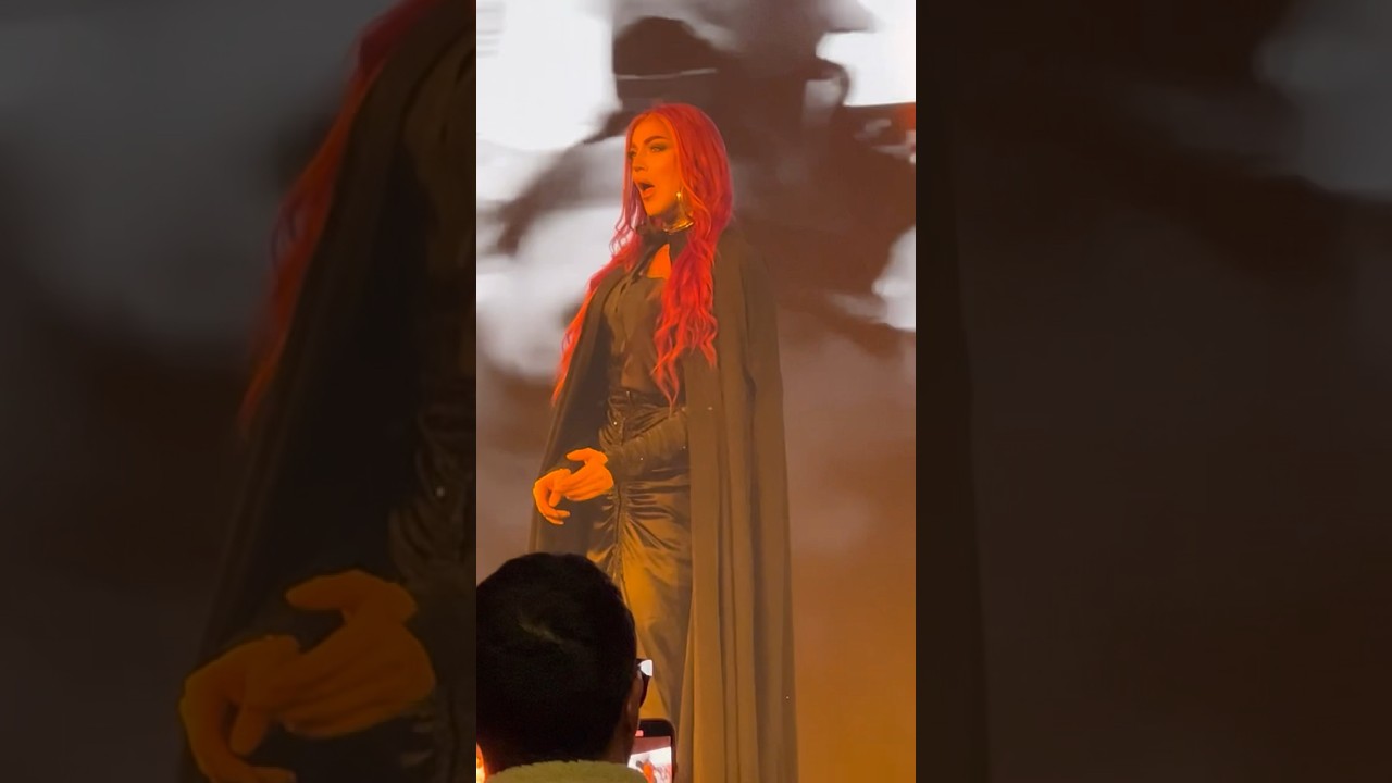 Electra Bionic - Performing At Rupaul’s Drag Con London 2024 🇬🇧 - YouTube