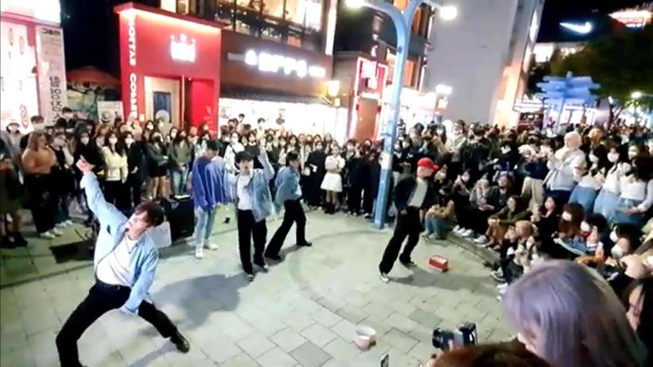 AQA. CAPTIVATING HIGH QUALITY BUSKING. HONGDAE STREET. - YouTube