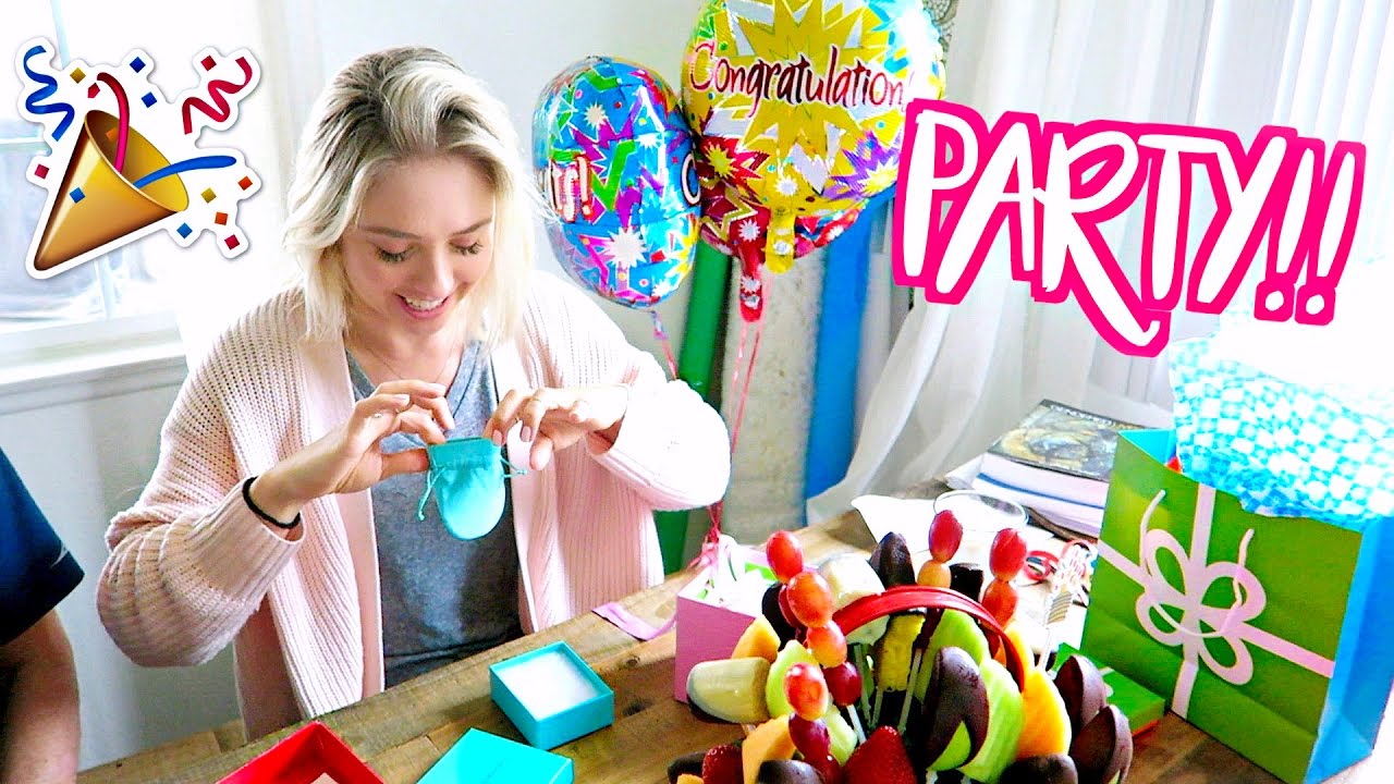 ASHLEY'S SURPRISE PARTY!! Vlogmas Day 15!! - YouTube