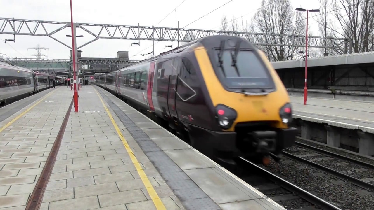 Cross Country Class 220 Arriving Into Stafford (16/12/16) - YouTube