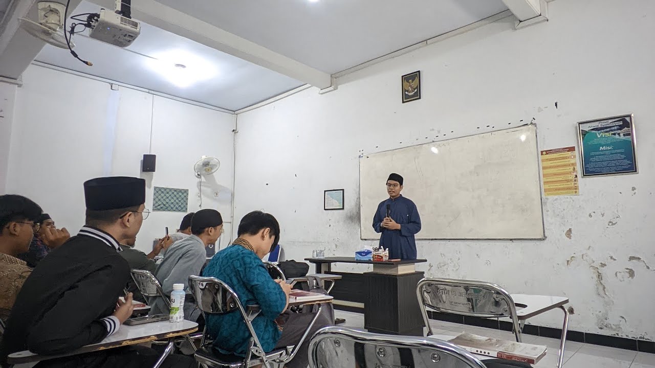 Adab menuntut ilmu dalam kisah nabi Musa dan pemuda yang salih - YouTube