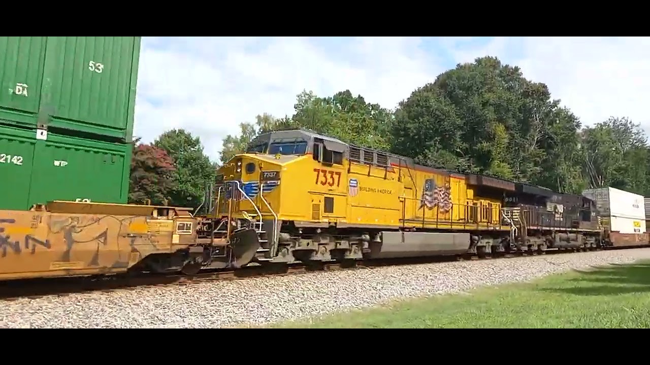 NS 27A with NS 3635 ET44AC UP 7810 AC45CCTE mid train DPUs UP 7337 AC4460CW and NS 8021 ES44AC ...