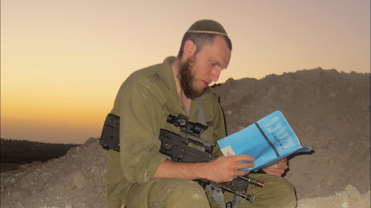 "Rambam in Combat": The Resilience of Learning Rambam Under Fire - YouTube