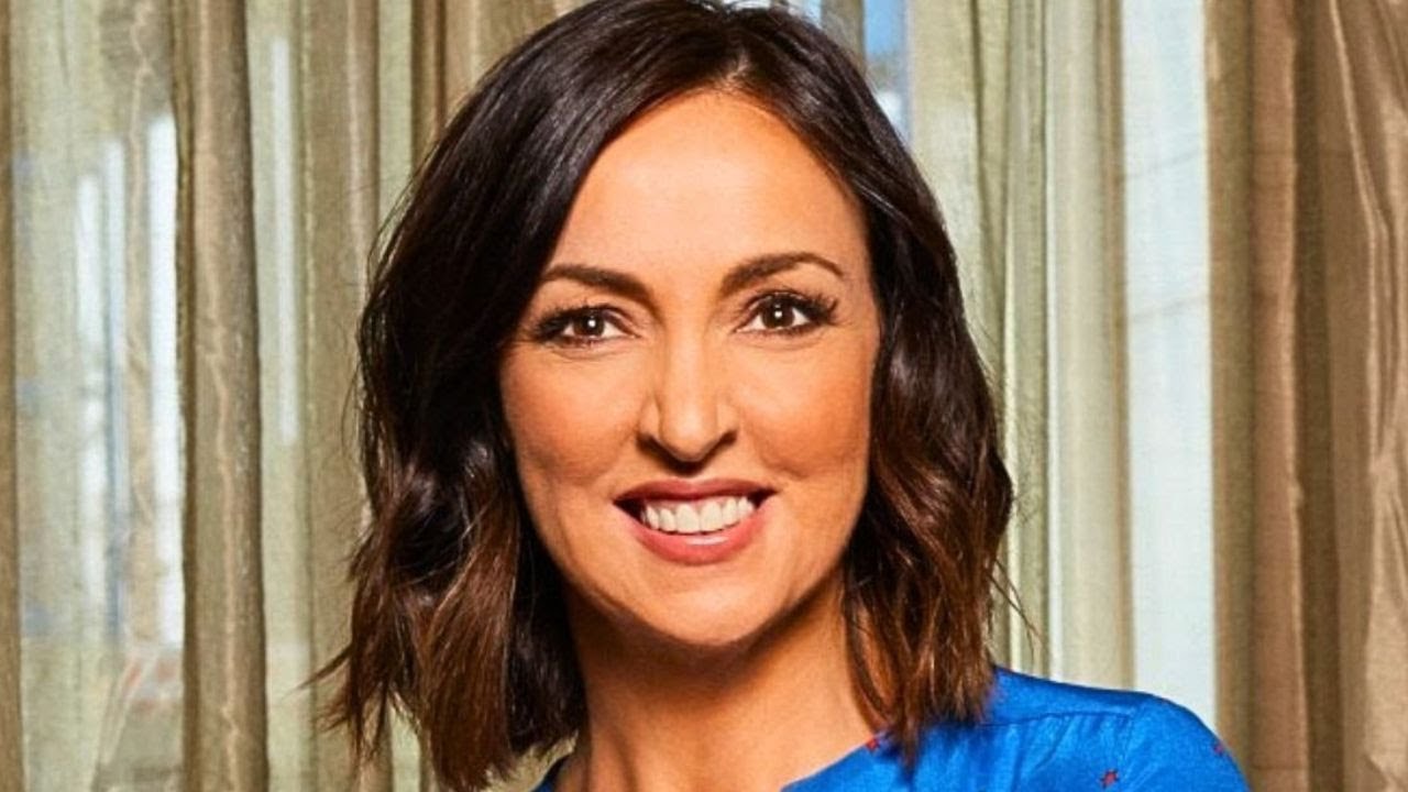 Sally Nugent, 54, Flaunts Her Huge Size In Latest Photos - YouTube