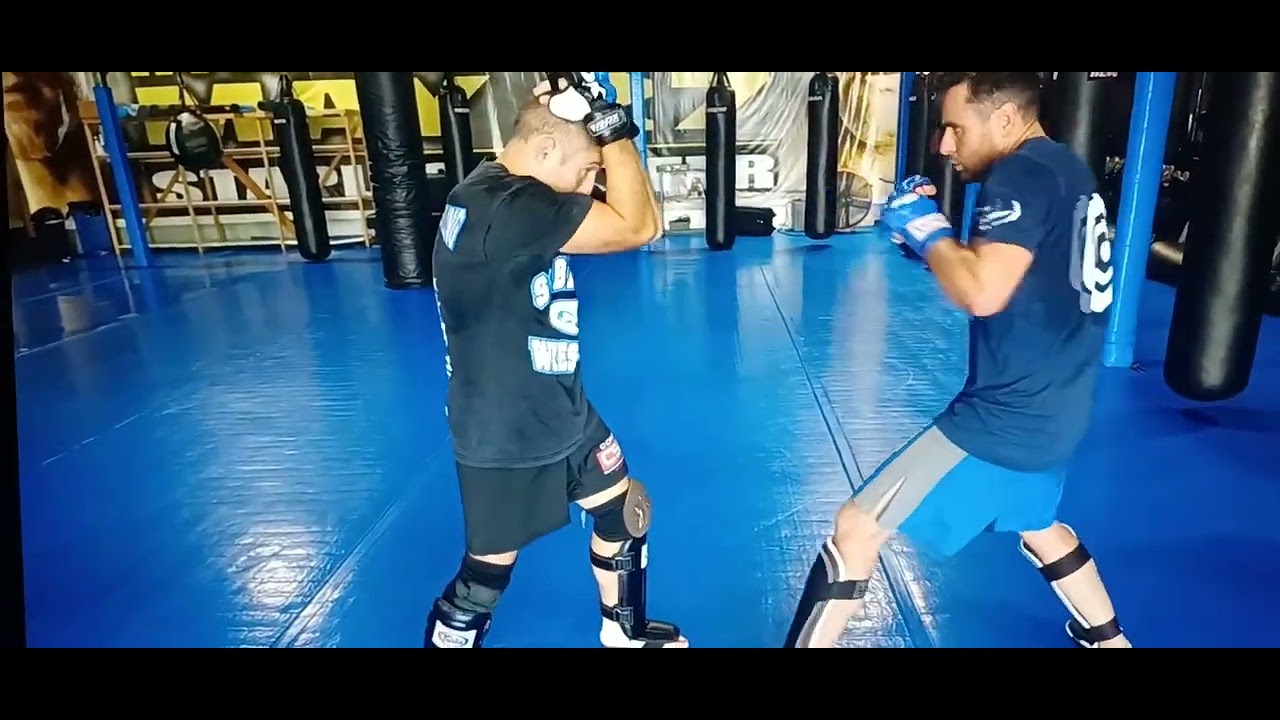 kick punch shoot takedown to3 punch follow-up. #cswassociation #csw ...