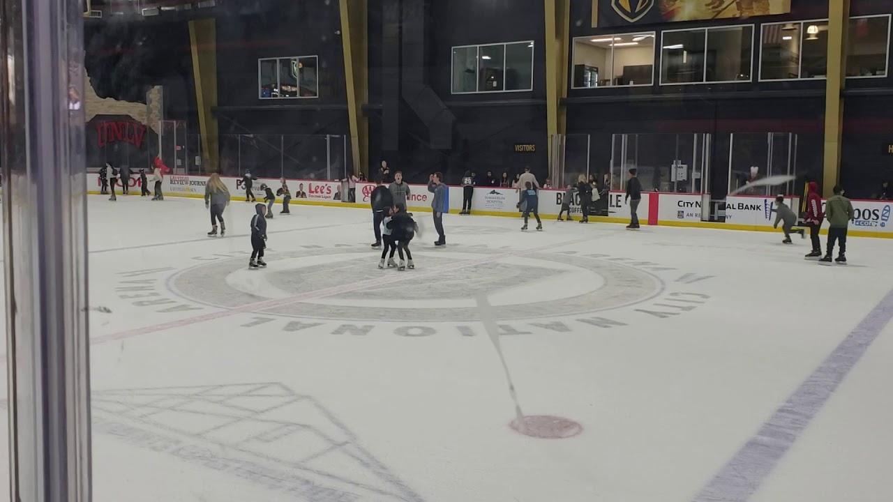 Rhythm skating - YouTube