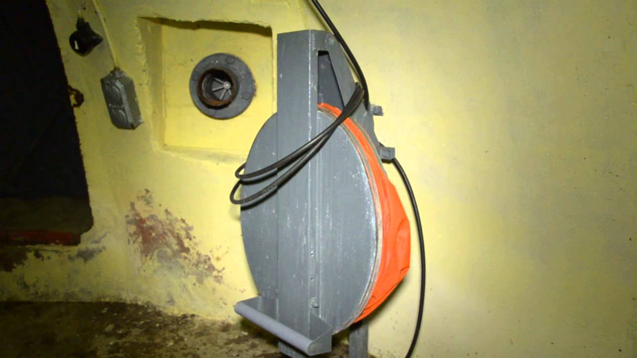 Bas 90 skyddsrum - YouTube