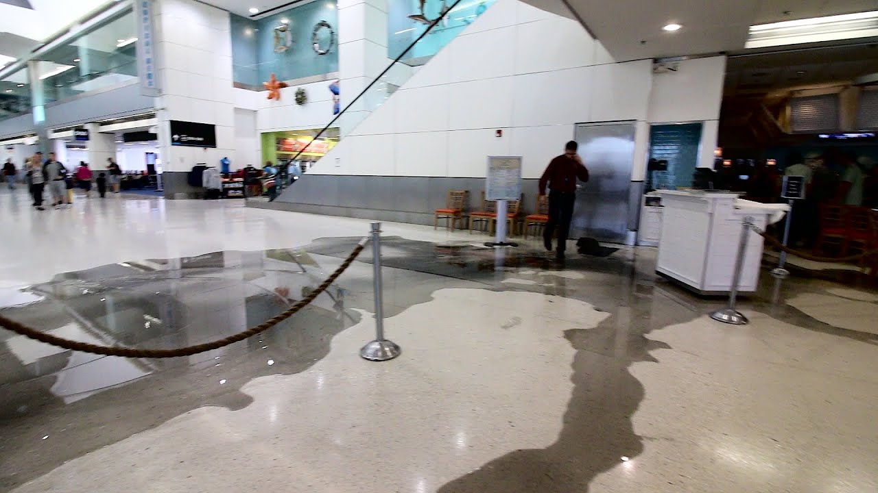 BLACK SLUDGE ATTACKS AIRPORT |130| - YouTube