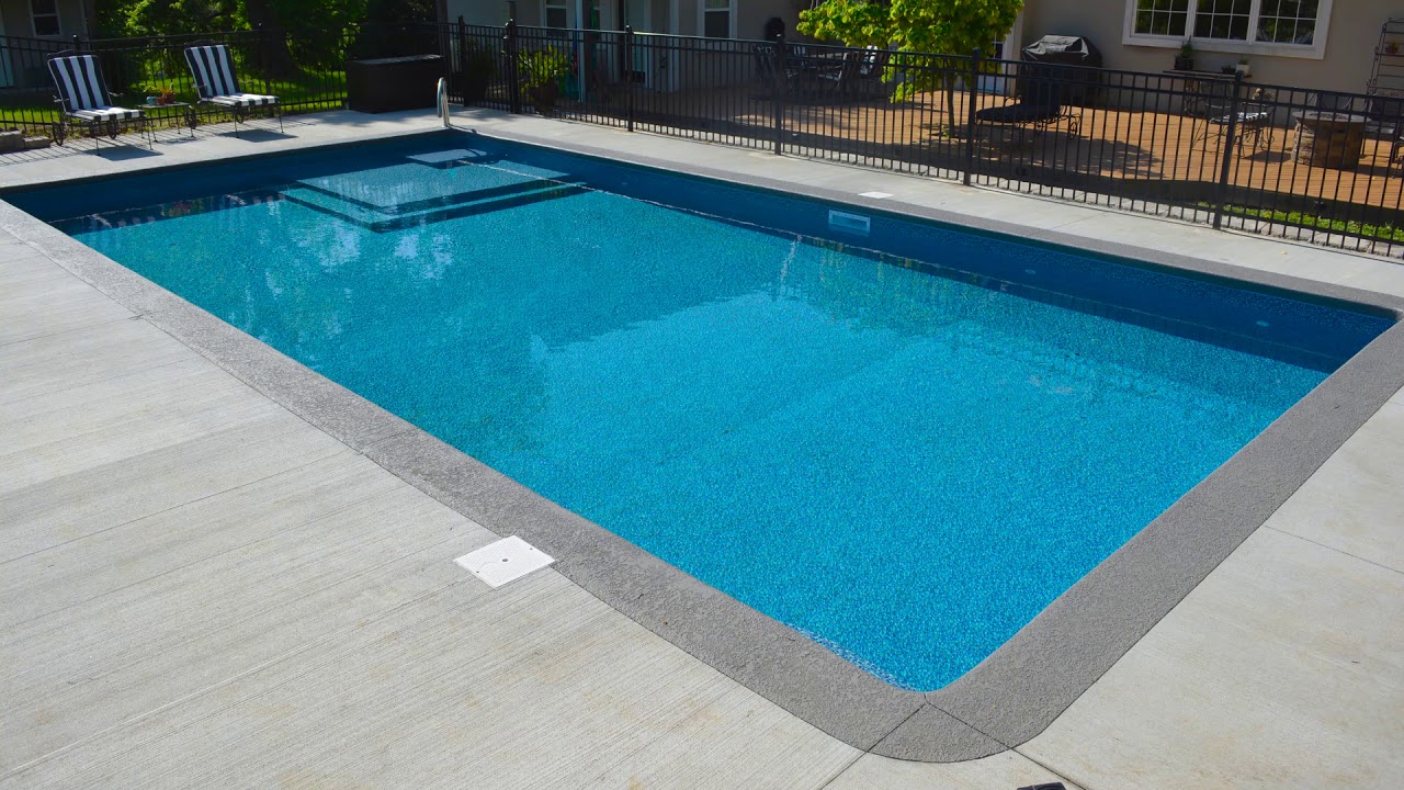 Beautiful 18x36 Vinyl Rectangle in Blue Springs - YouTube