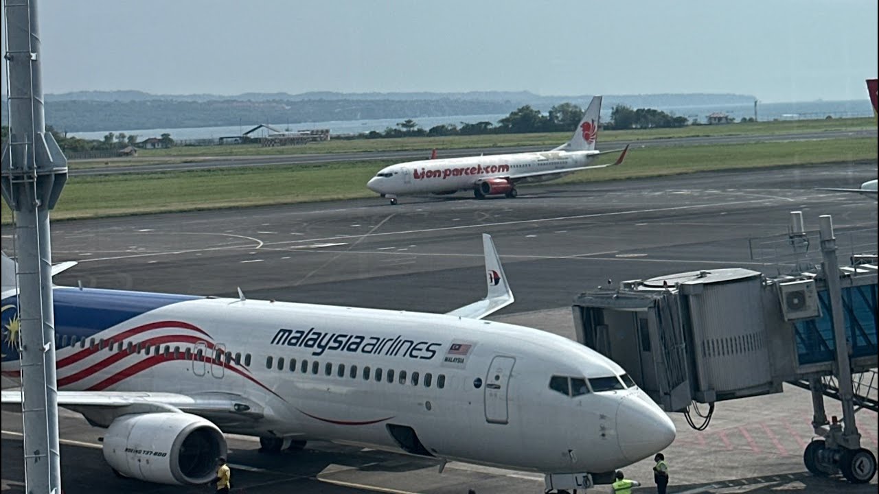 Denpasa Airport, Bali Indonesia บาลี Live streaming of นกอิน USA Shorts ...