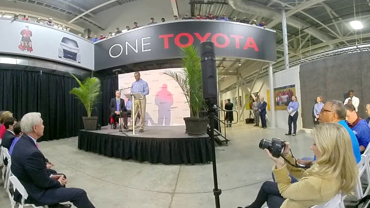 360 Look Sean Suggs Toyota Corolla Plant Press Conference - YouTube