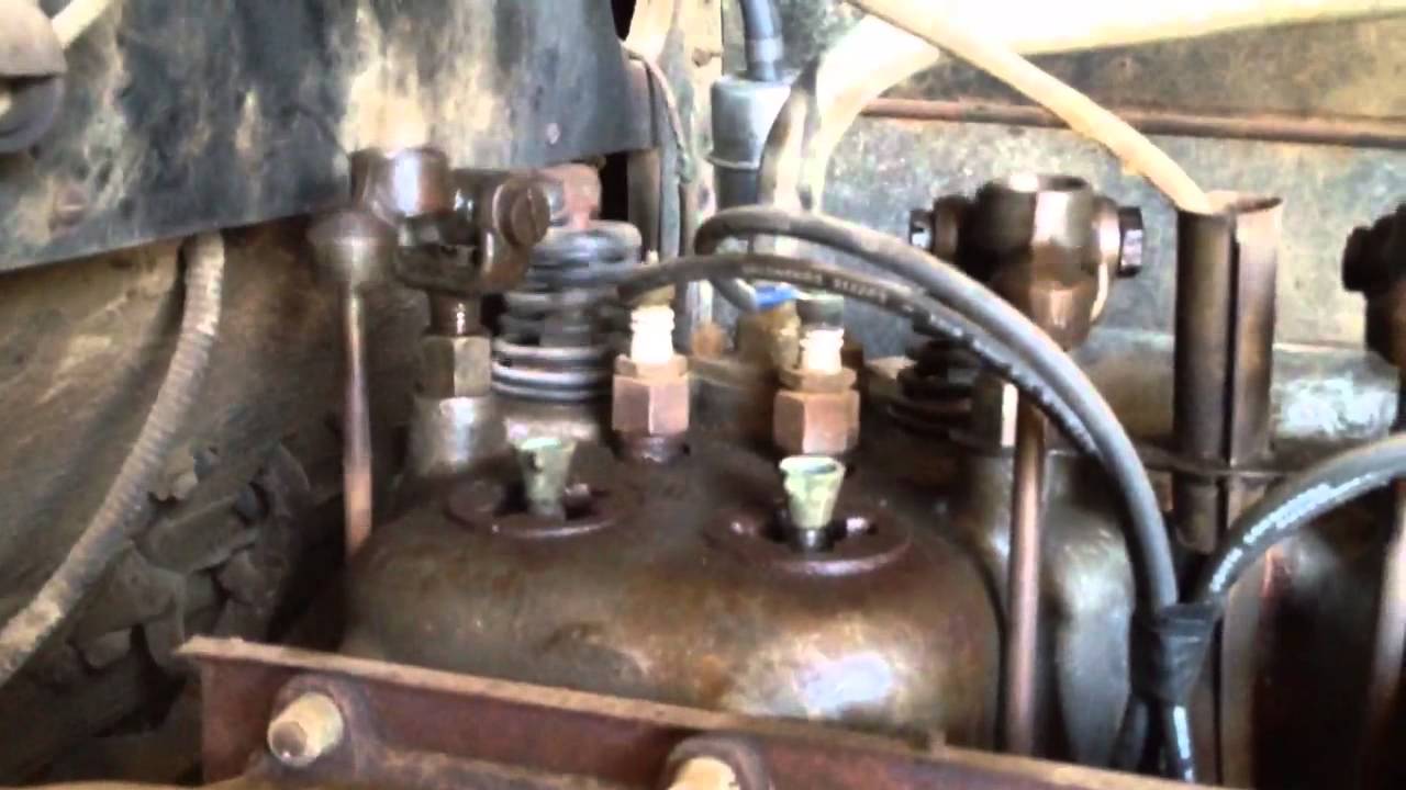 The 1922 REO SPEEDWAGON motor - YouTube