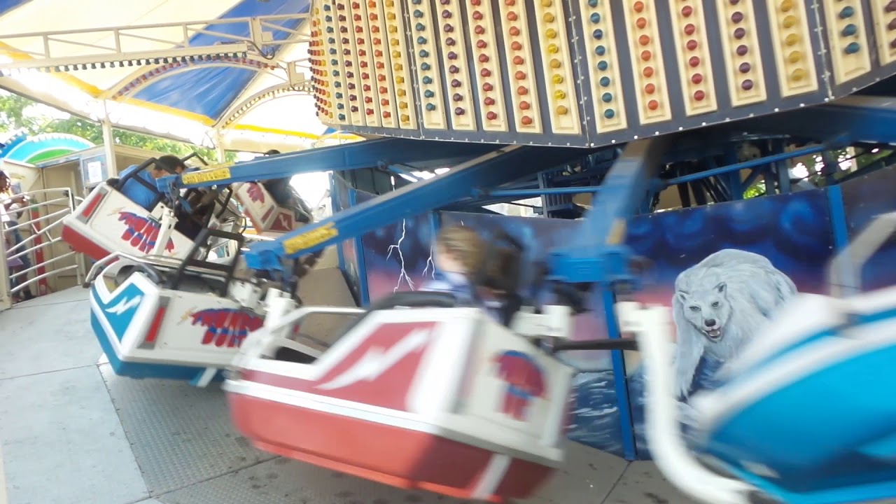 🎪🎠🎡🎢8/9.Coney Island Rides."Flying Bobs"😎 - YouTube