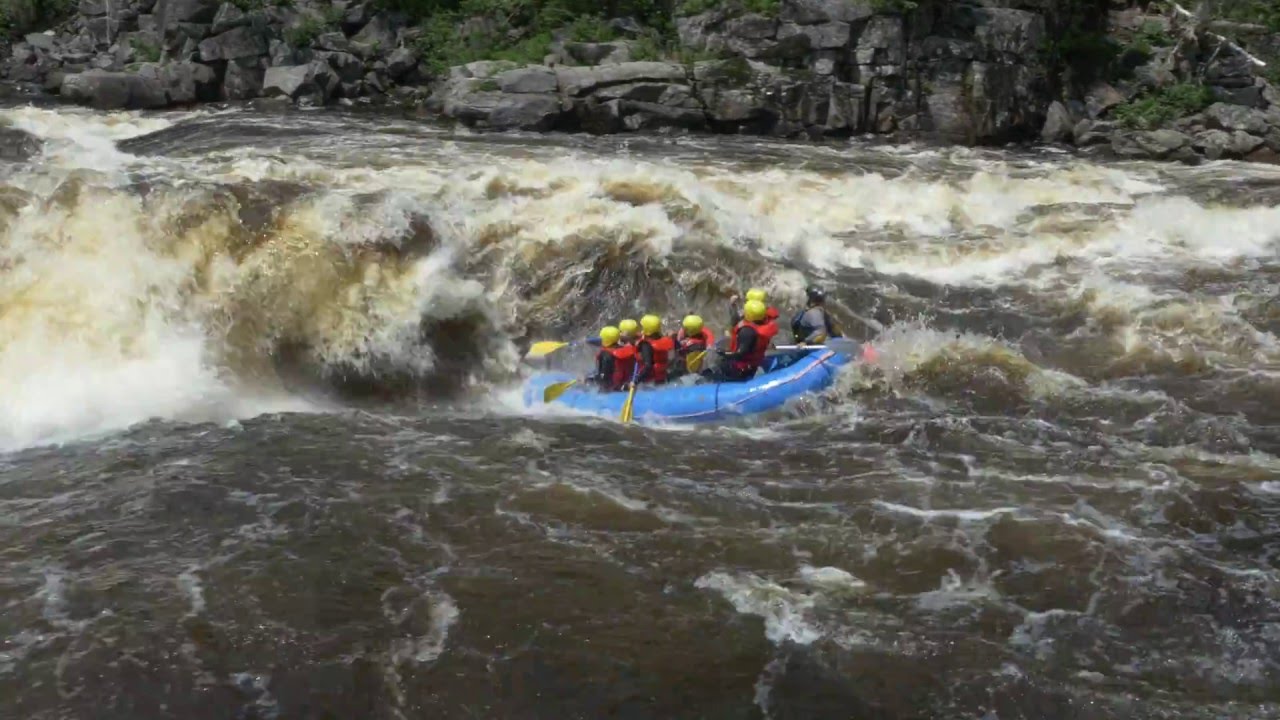 Du rafting sur la Mistassibi - YouTube