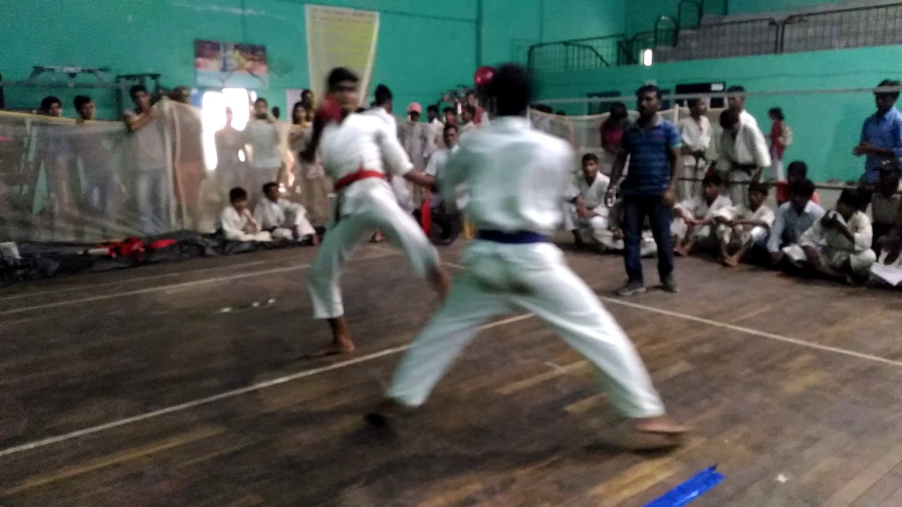 Best karate fight - YouTube