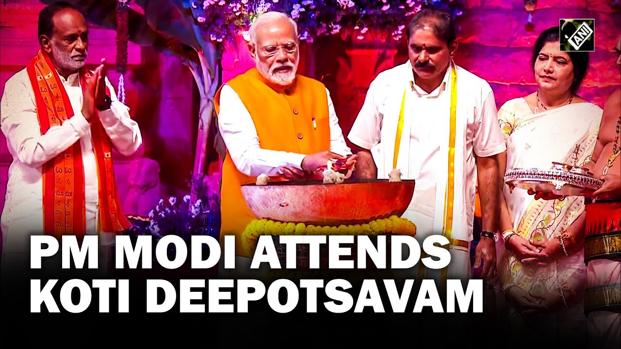 Dev Diwali: PM Modi attends Koti Deepotsavam in Hyderabad - YouTube