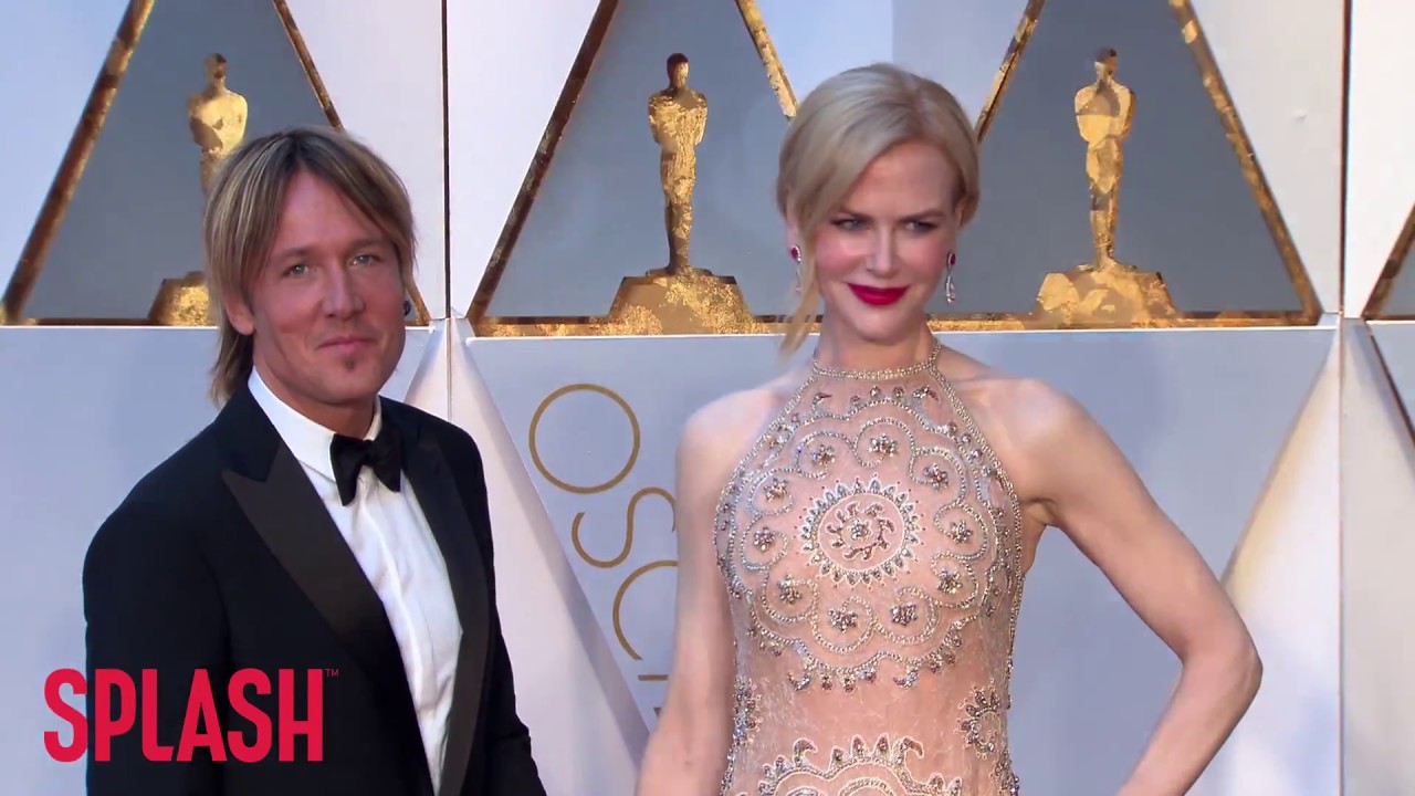 Nicole Kidman Explains Her Awkward Oscars Clap | Splash News TV - YouTube