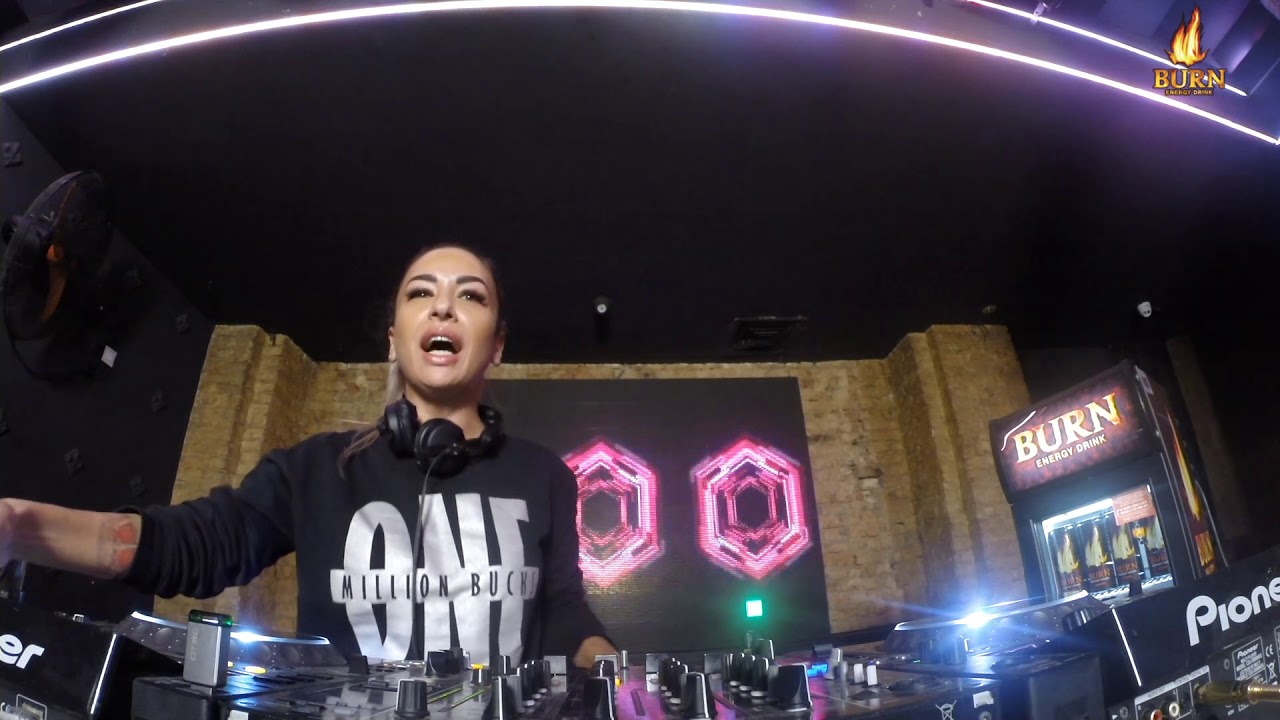 Varya - Live @ Radio Intense 31.10.2018 // Progressive Mix - YouTube