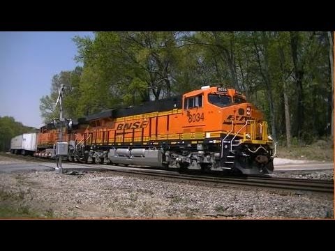 Norfolk Southern 251 SB Roadrailer w/ BNSF Power! Mableton,Ga 04-12 ...