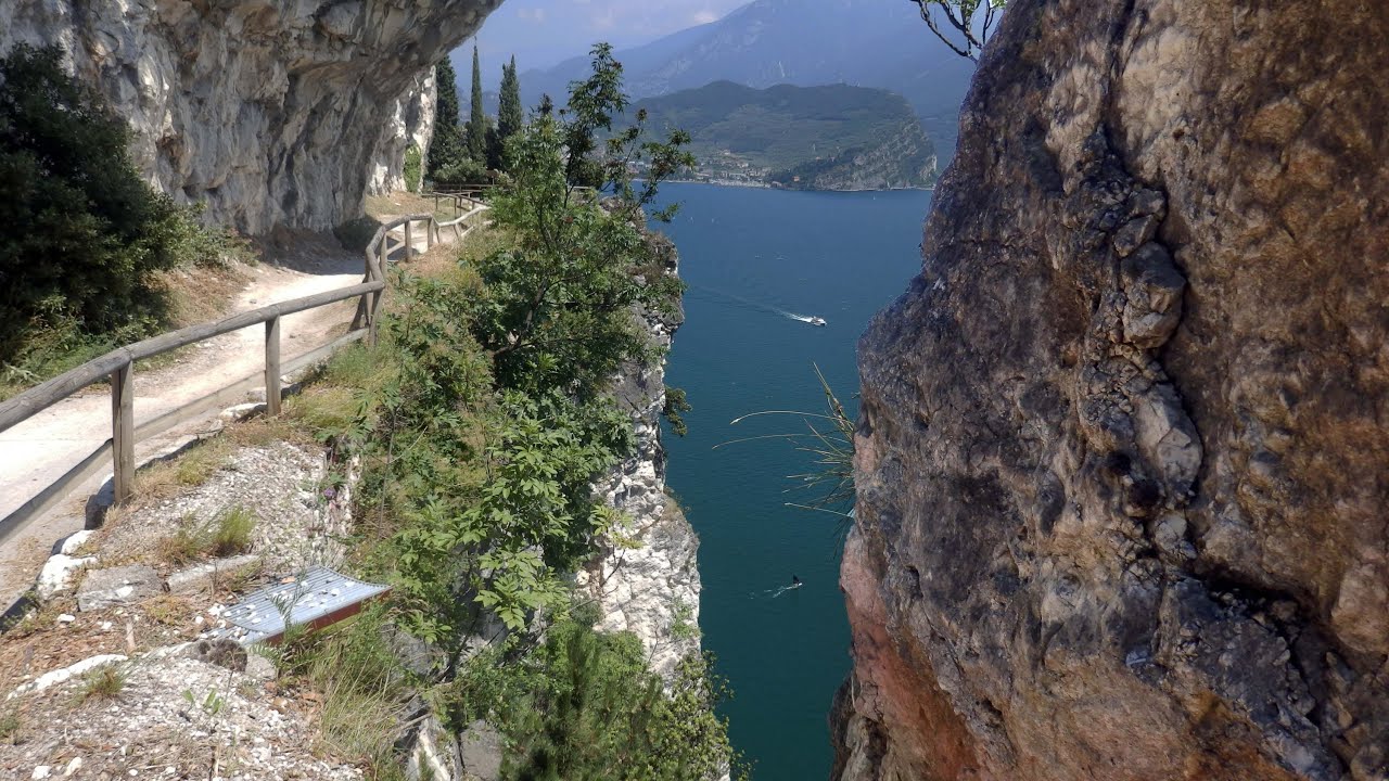 Arco, Lago di Garda 2013 - YouTube