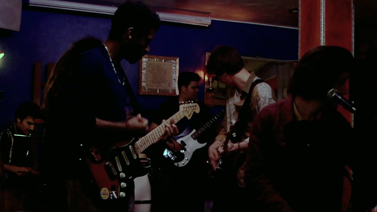 Shakin' Bones - Fat monkey - YouTube