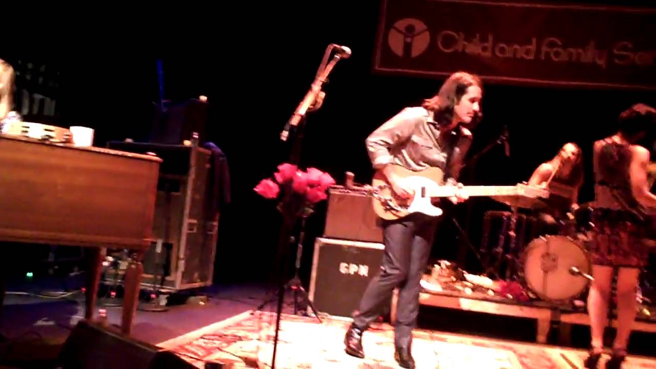 Grace Potter and the Nocturnals Crazy Parade - YouTube