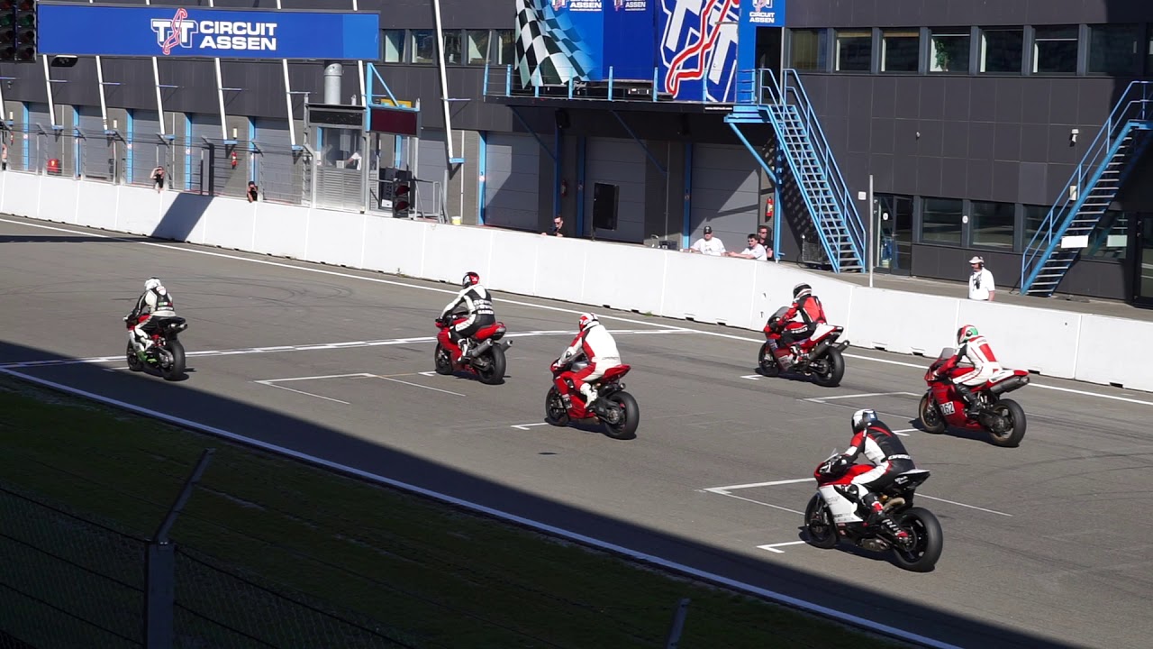 Ducati Club Race 2019 Group "A" Starts Chapter 2 ..with the Old 888 ...