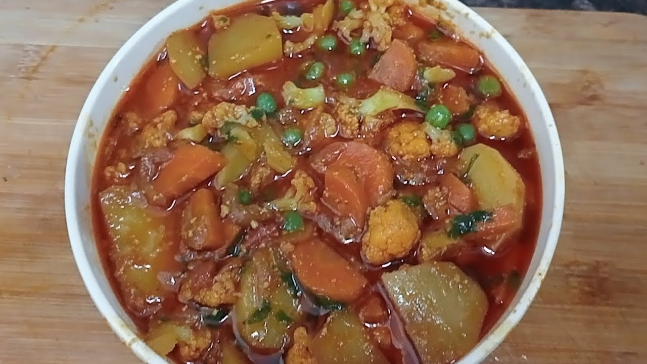 MiX VEGETABLE||mix sabji recipe||Mateen Qm kitchen... - YouTube